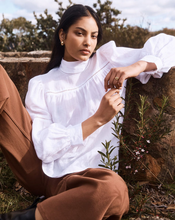 Zoe Kratzmann – Clothe